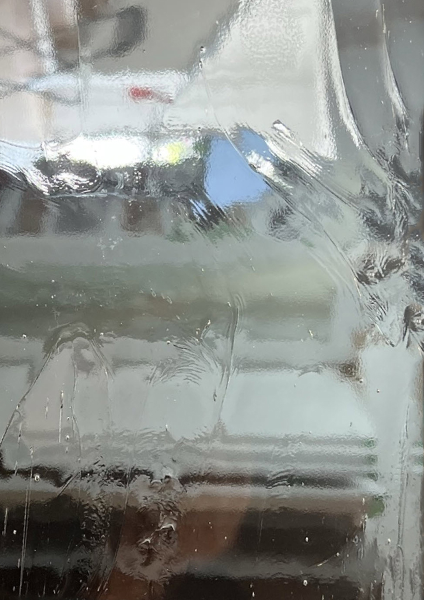 Seedy Reamy Glass: Mesmerizing Visuals & Unique Texture